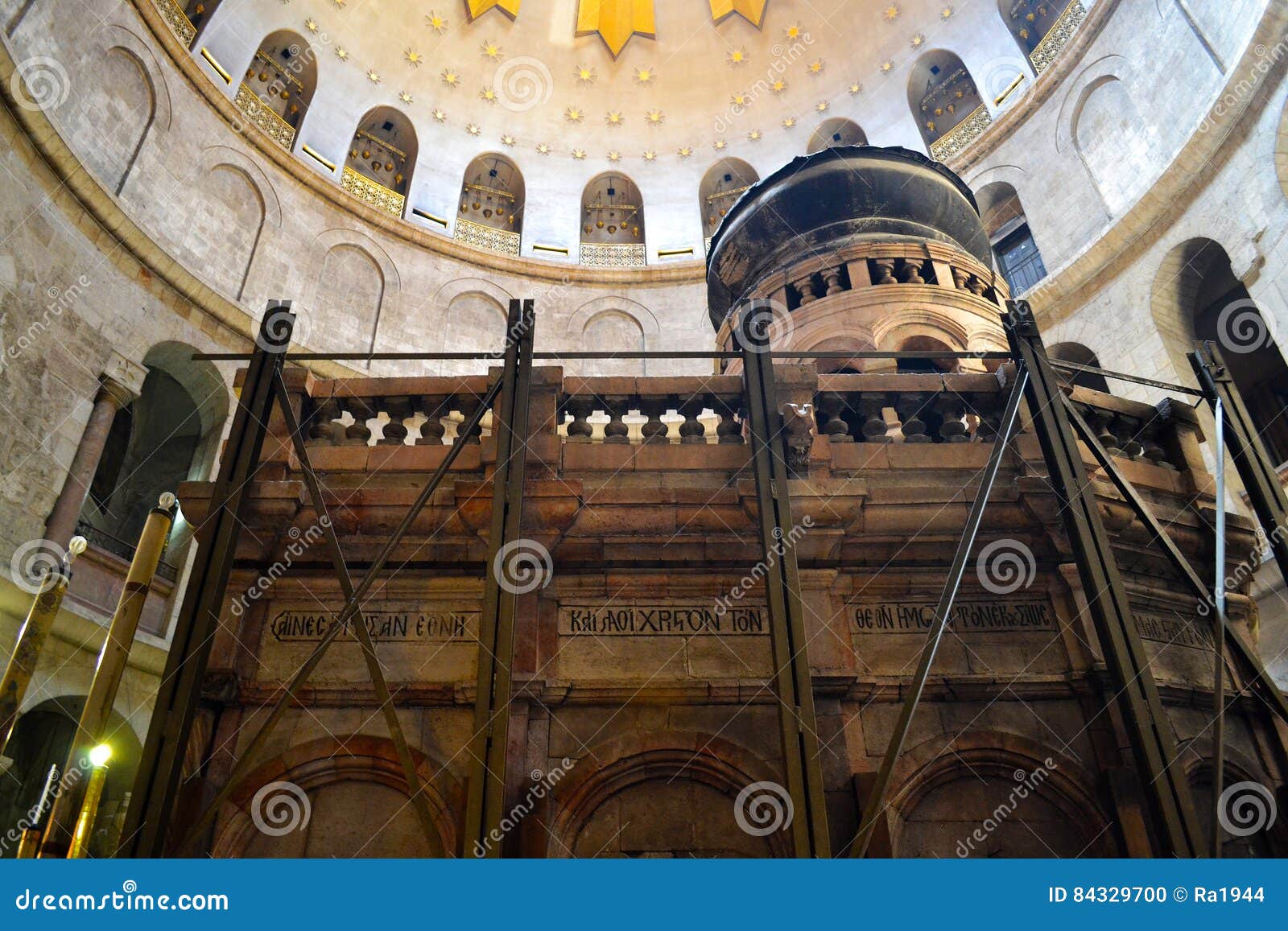 Edicule in the Temple of the Holy Sepulcher Stock Photo - Image of ...