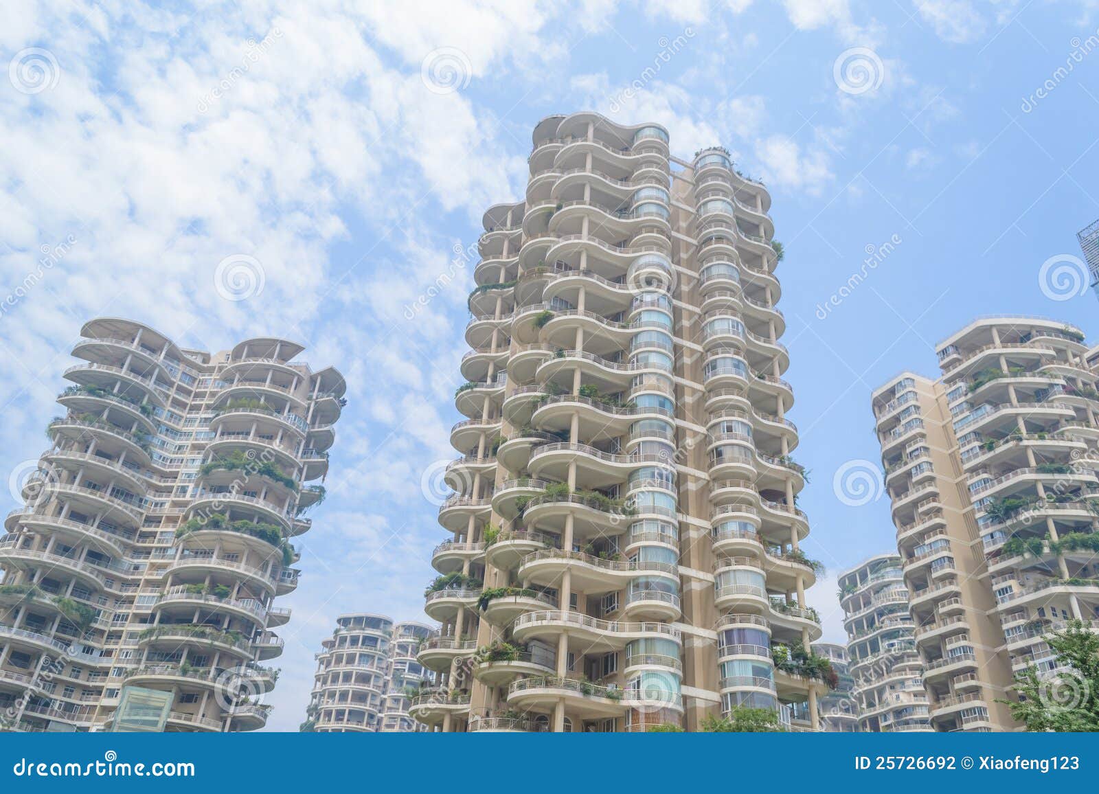 Edifícios Residenciais Modernos Foto de Stock - Imagem de residencial ...