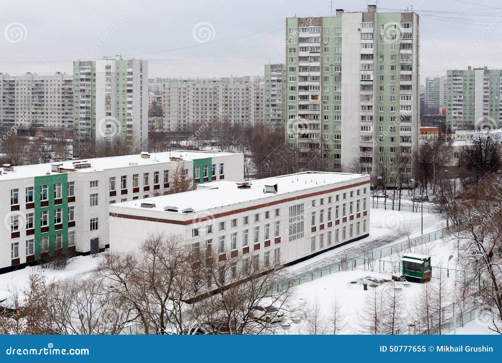 Edifici Scolastici Ed Edifici Residenziali in Distretto Bibirevo ...