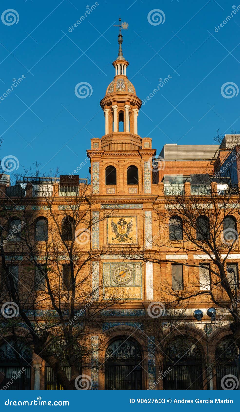 Edificio ABC Serrano in Madrid Stock Image - Image of dusk, building: 90627603