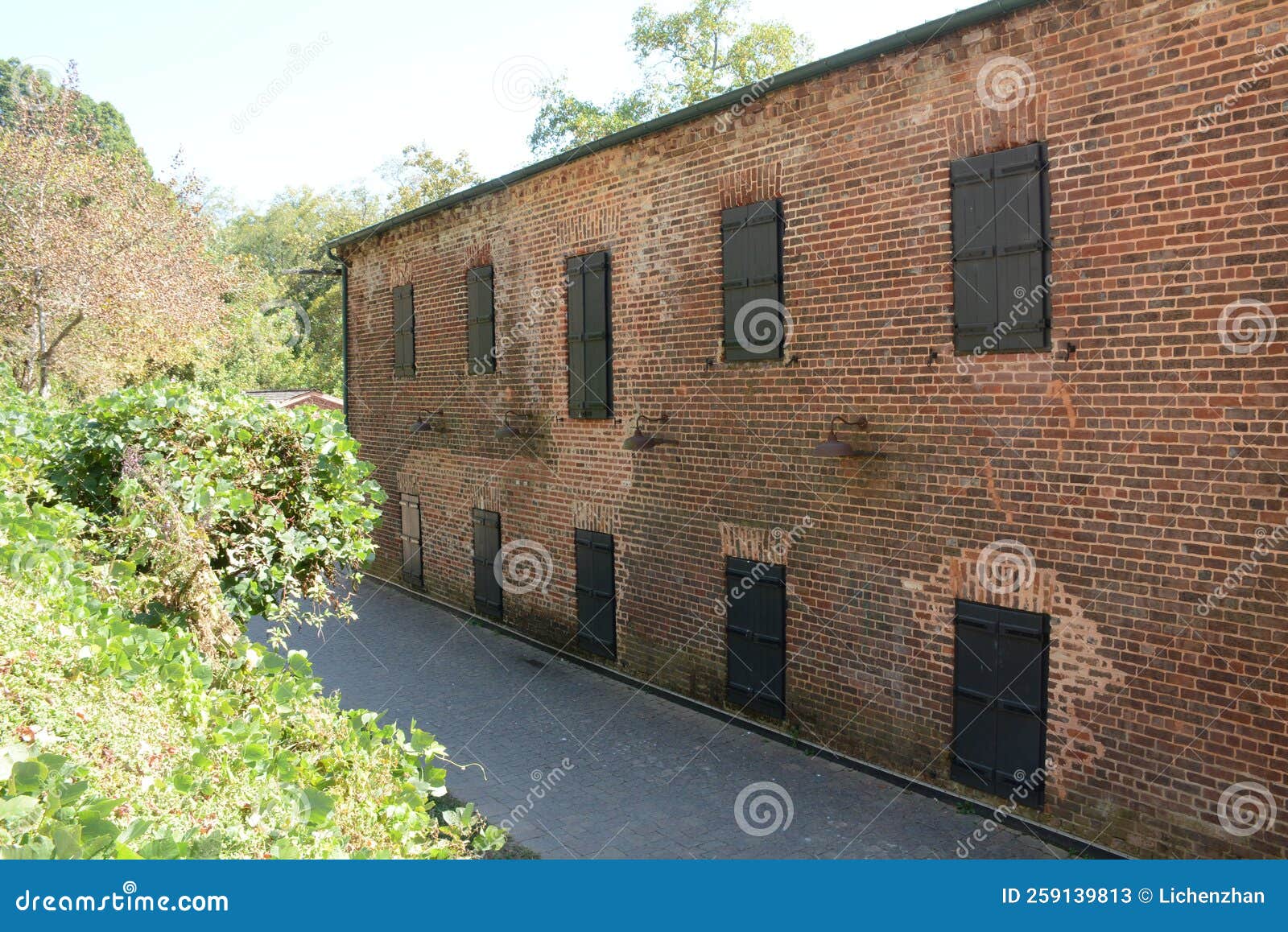 Edificio Antiguo En Vickery Creek Cae En Roswell Mill Imagen de archivo ...