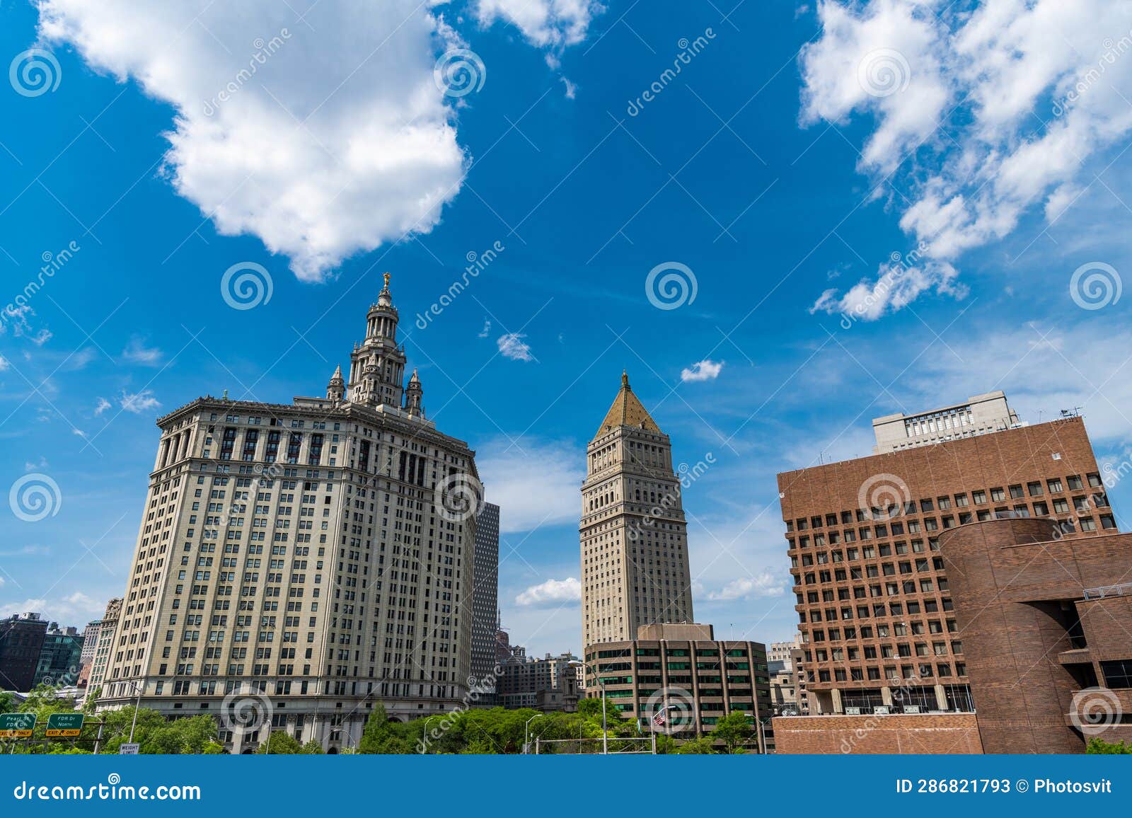 Edificio Arquitectónico De La Ciudad. Centro De Nueva York. Midtown Manhattan. Arquitectura De ...