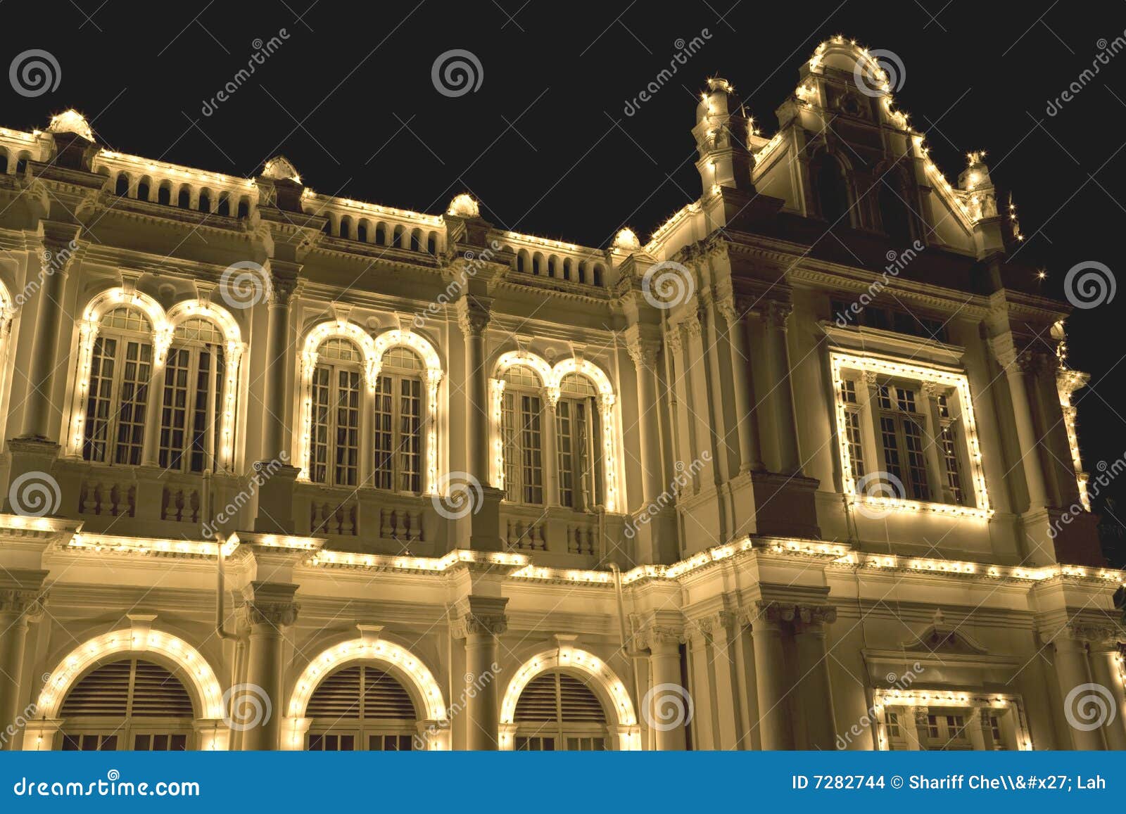 Edificio Colonial En La Noche Foto de archivo - Imagen de detalle ...