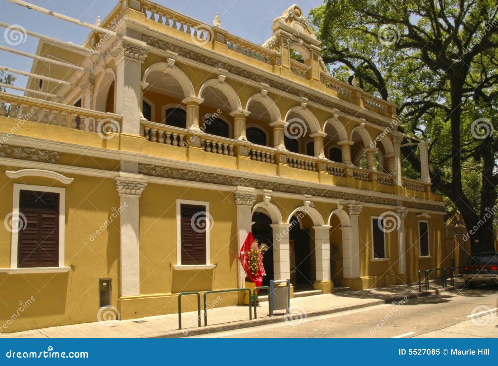 Edificio Colonial Portugués En Macau Imagen de archivo - Imagen de ...