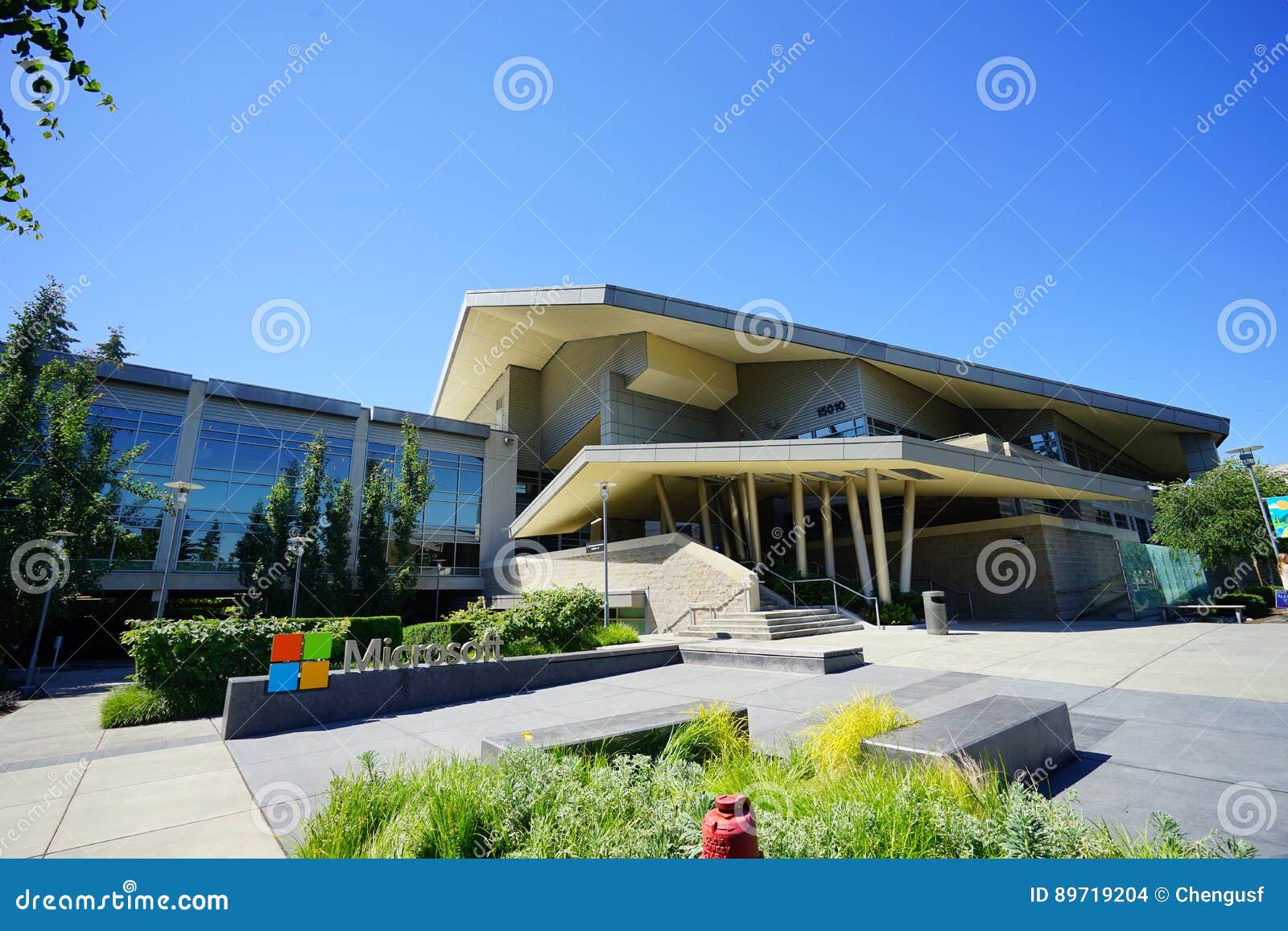 Edificio de Microsoft imagen de archivo editorial. Imagen de ...