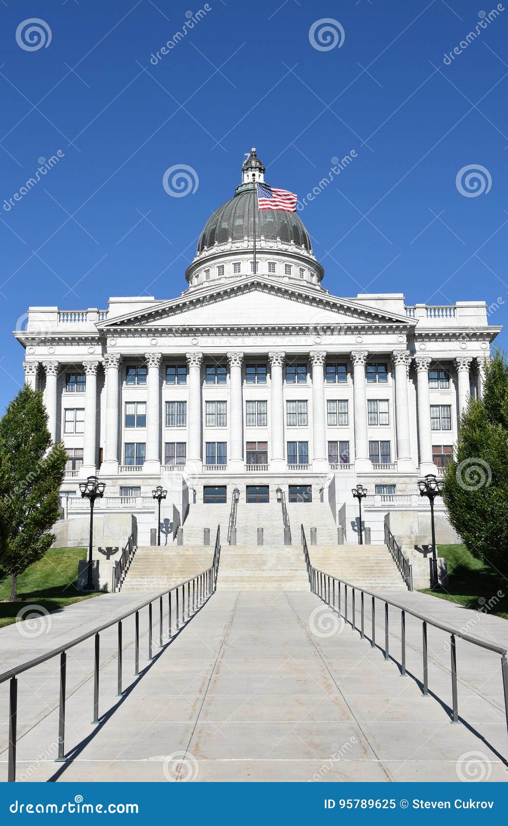 Edificio Del Capitolio Del Estado De Utah Imagen editorial - Imagen de ...
