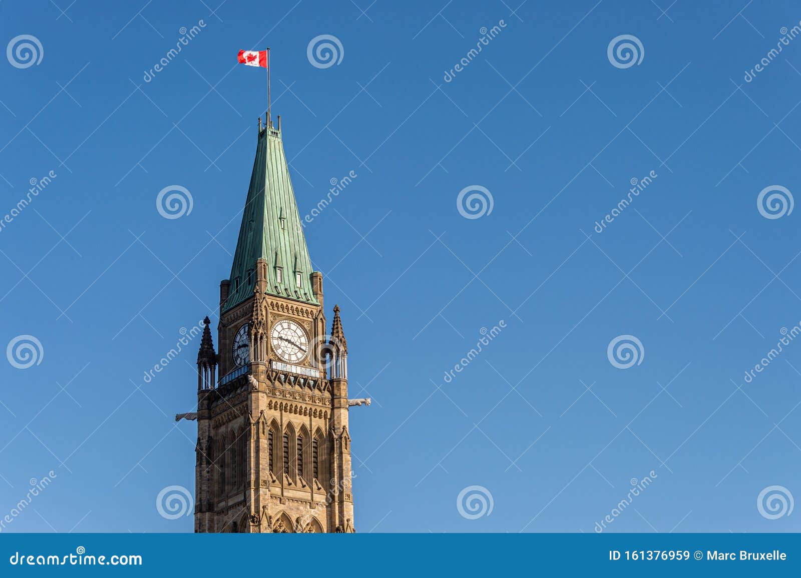 Edificio Del Parlamento Canadiense En Ottawa 2019 Imagen de archivo ...