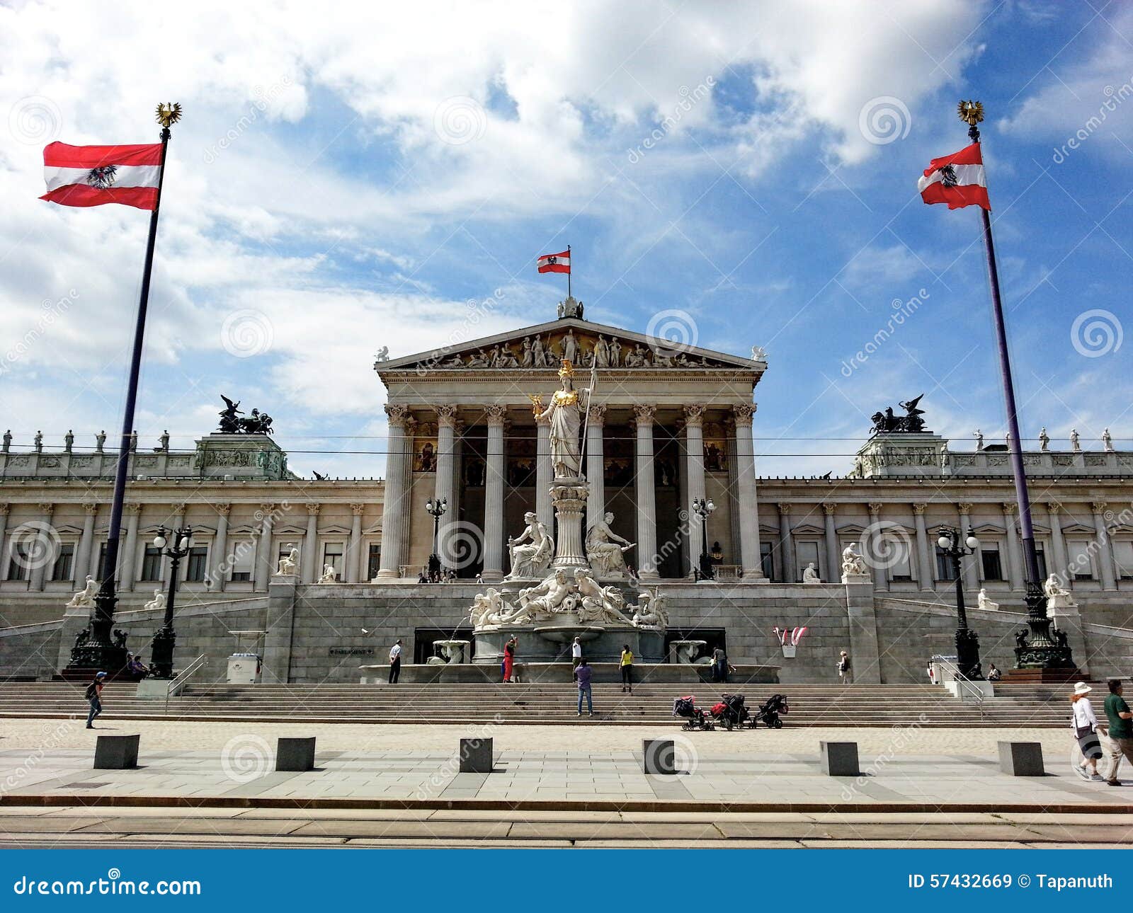 Edificio Del Parlamento De Viena, Viena, Austria Imagen de archivo ...