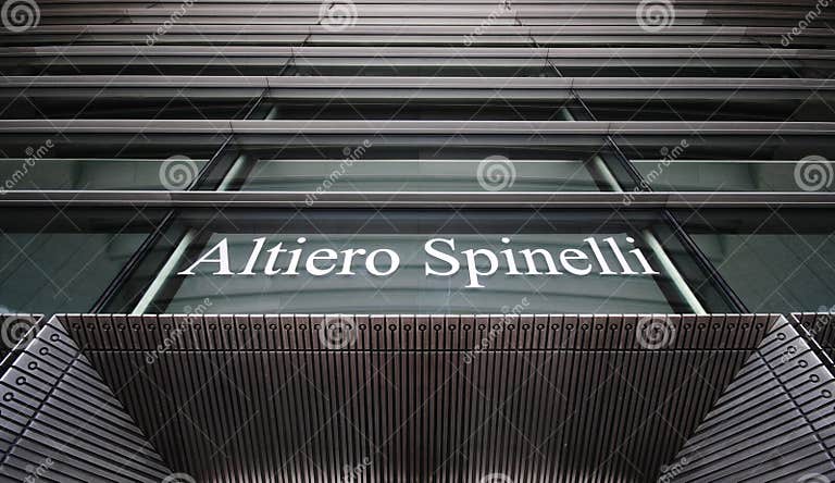 Edificio Dell'Altiero Spinelli - Parlamento Europeo Immagine Stock ...