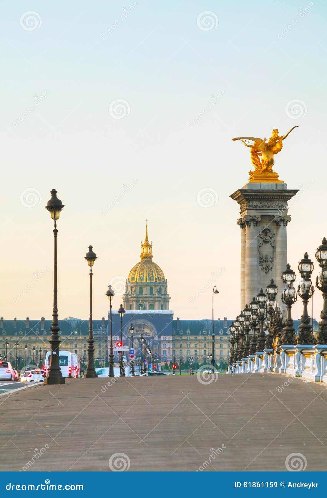 Edificio Di Les Invalides a Parigi Immagine Stock - Immagine di turismo ...