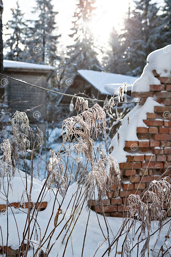 Edificio escuálido imagen de archivo. Imagen de fondo - 30965075