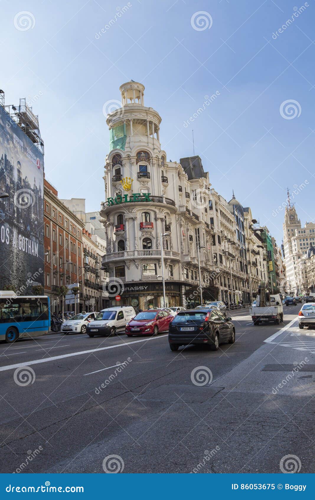 Edificio Grassy Building in Madrid Editorial Image - Image of city ...