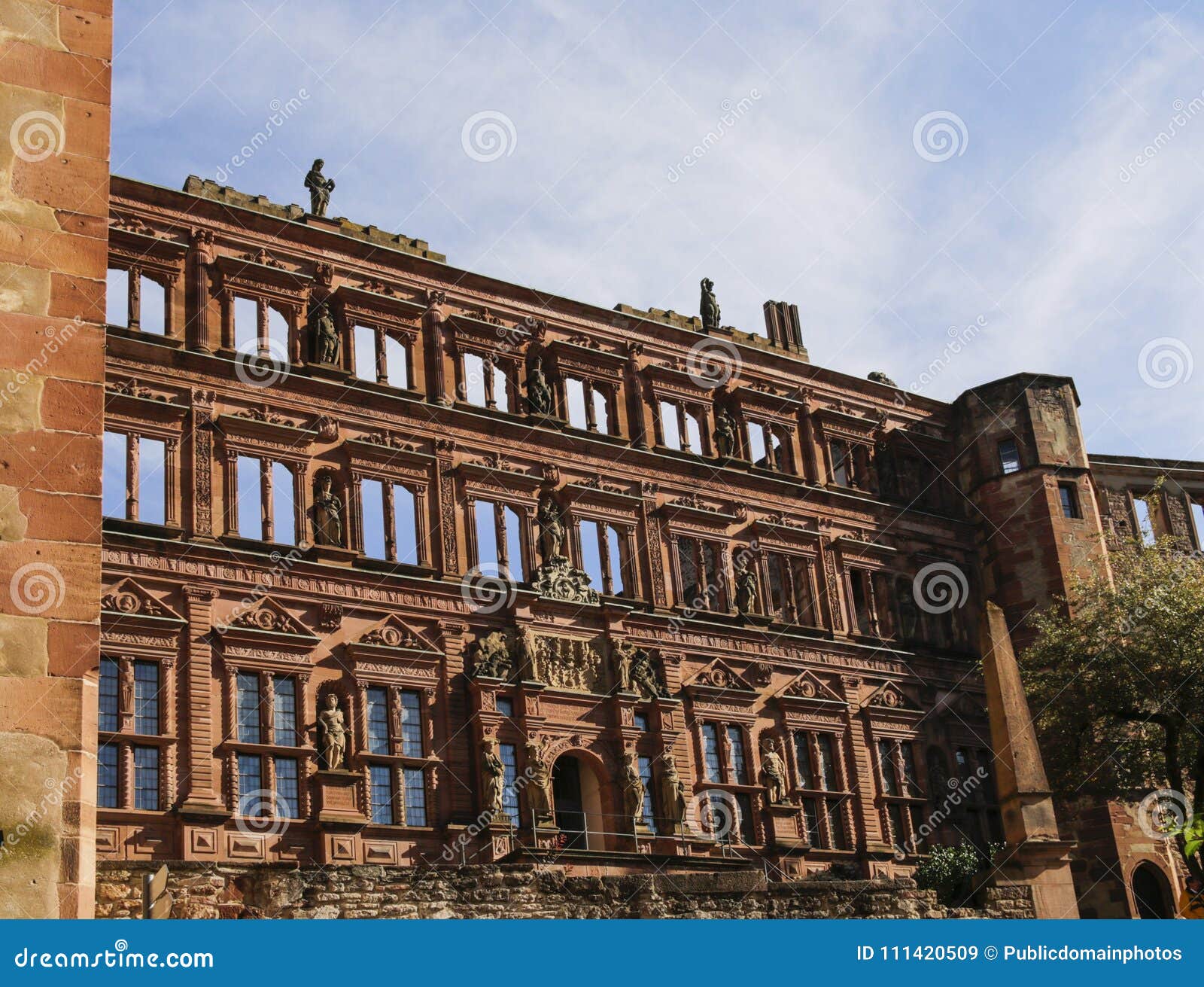 Edificio, Hogar Majestuoso, Arquitectura Medieval, Fachada Imagen ...