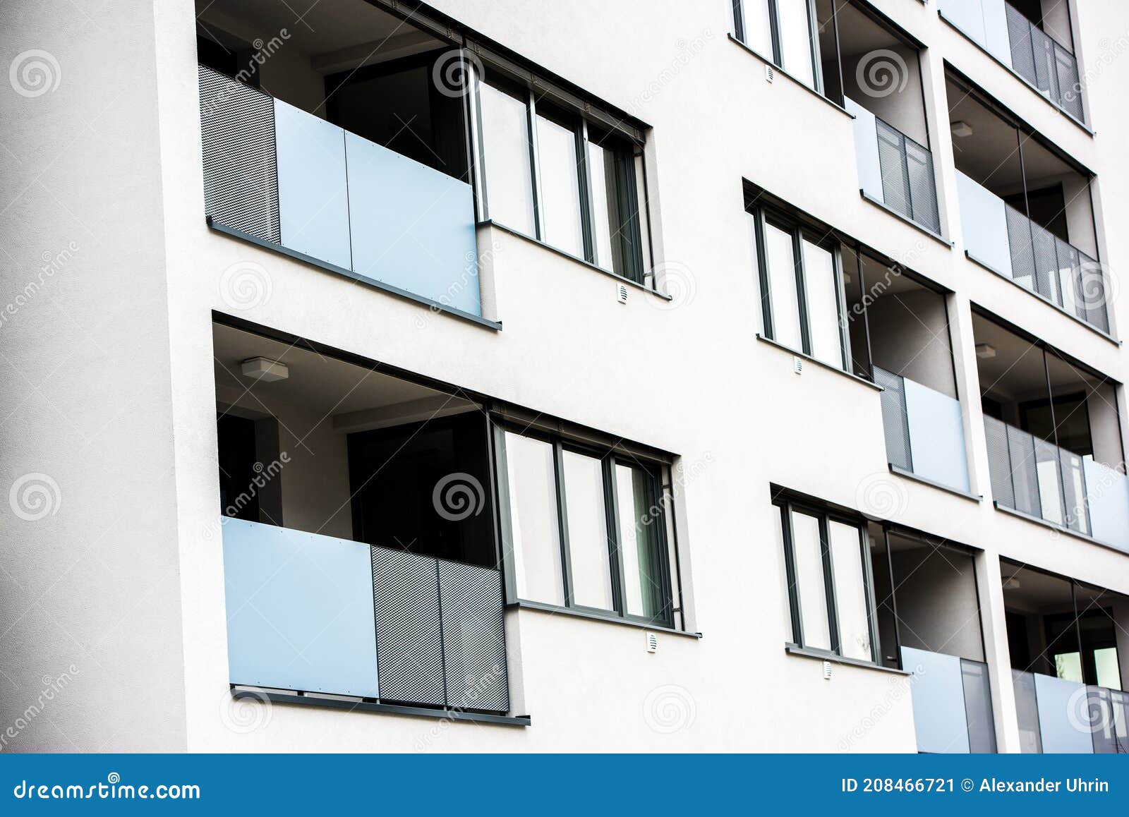 Edificio Moderno De Apartamentos De Lujo. Imagen de archivo - Imagen de lujo, conjurar: 208466721