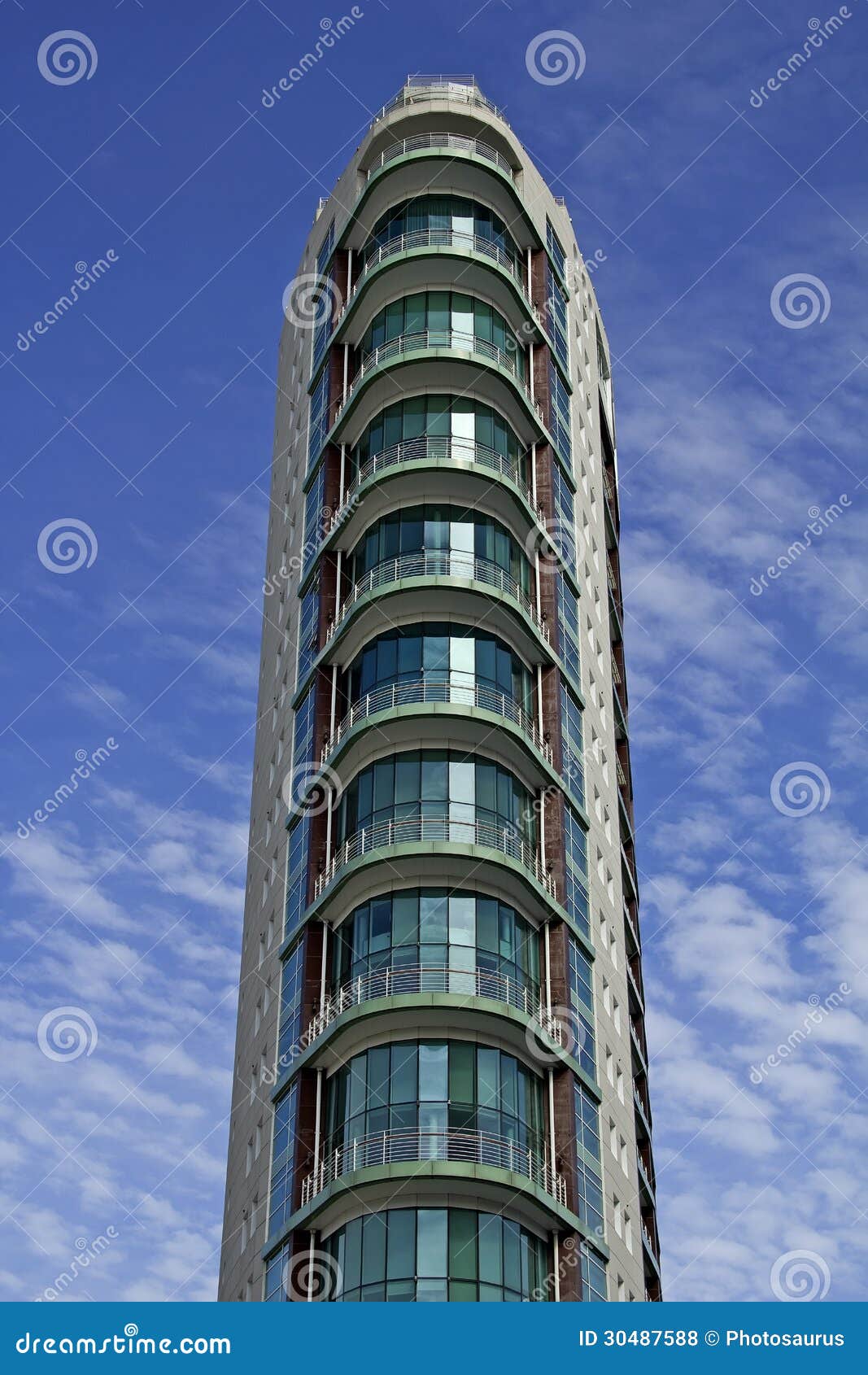 Edificio moderno en Lisboa foto de archivo. Imagen de acero - 30487588