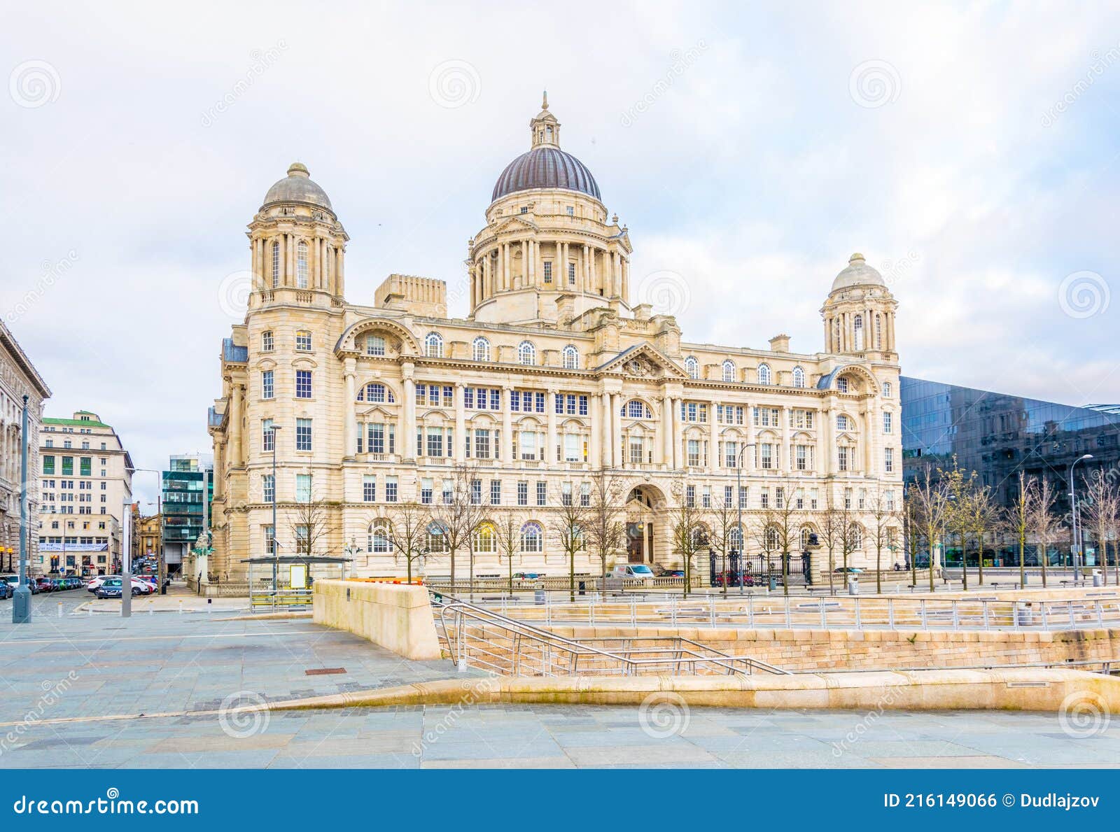 Edificio Port of Liverpool En Liverpool Inglaterra Foto editorial ...