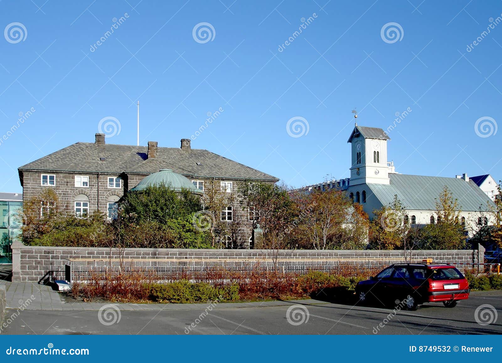 Edificio Principal De Althingi Del Parlamento De Islandia Foto de ...