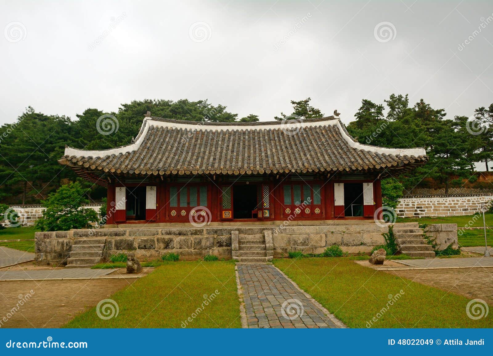 Edificio Tradicional, Kaesong, Norte-Corea Imagen de archivo - Imagen ...
