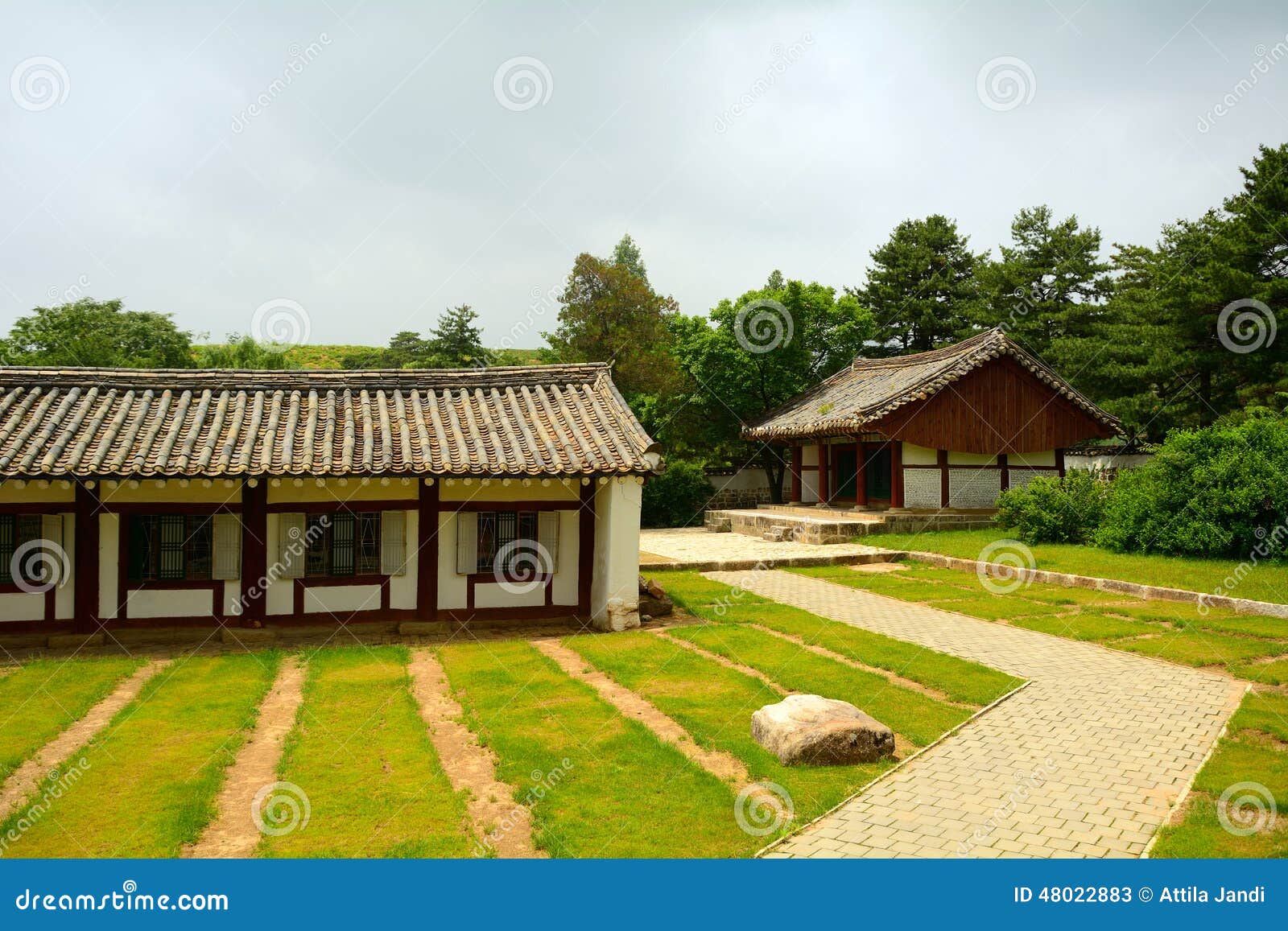 Edificio Tradicional, Kaesong, Norte-Corea Imagen de archivo - Imagen ...