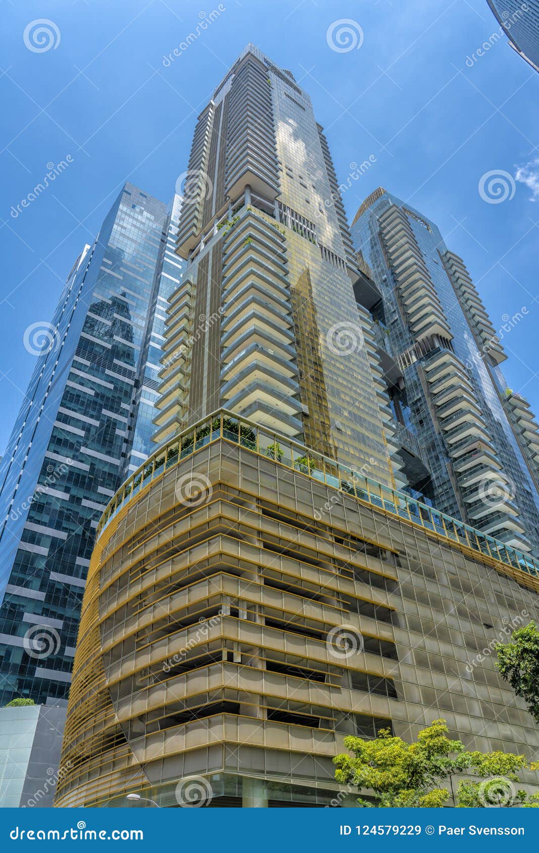 Edificios azules y de oro imagen de archivo editorial. Imagen de ...