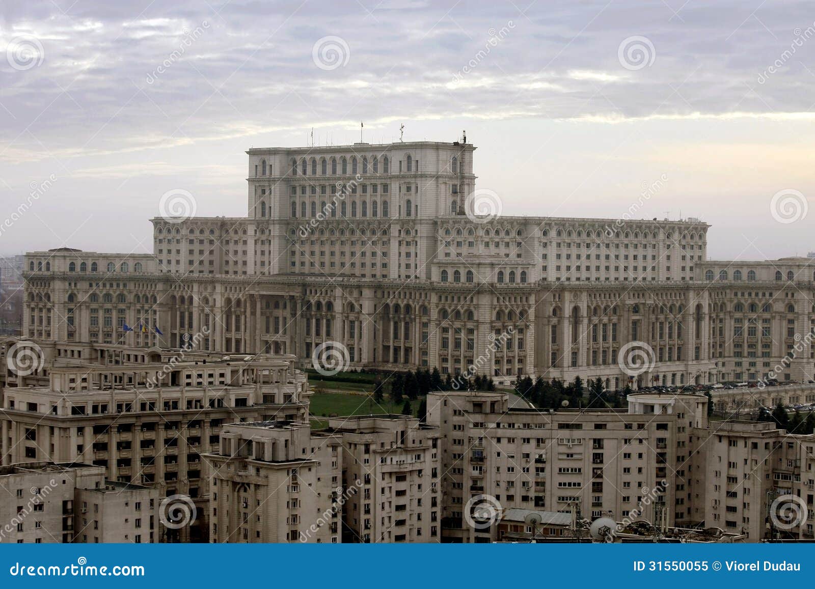 Edificios Comunistas En Bucarest, Rumania Imagen de archivo - Imagen de dictador, central: 31550055