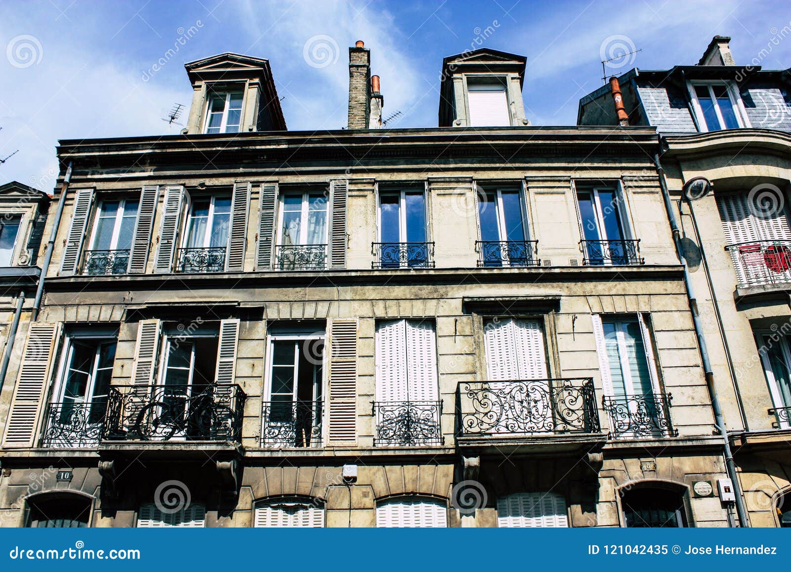 Edificios de Francia imagen editorial. Imagen de famoso - 121042435