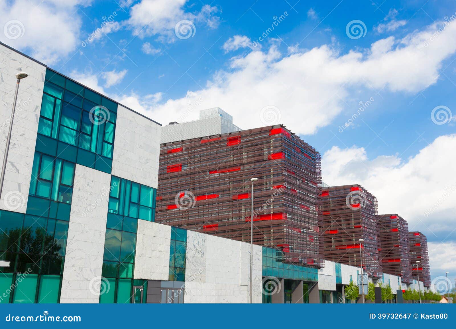 Edificios De Oficinas Modernos. Imagen de archivo - Imagen de industria, financiero: 39732647