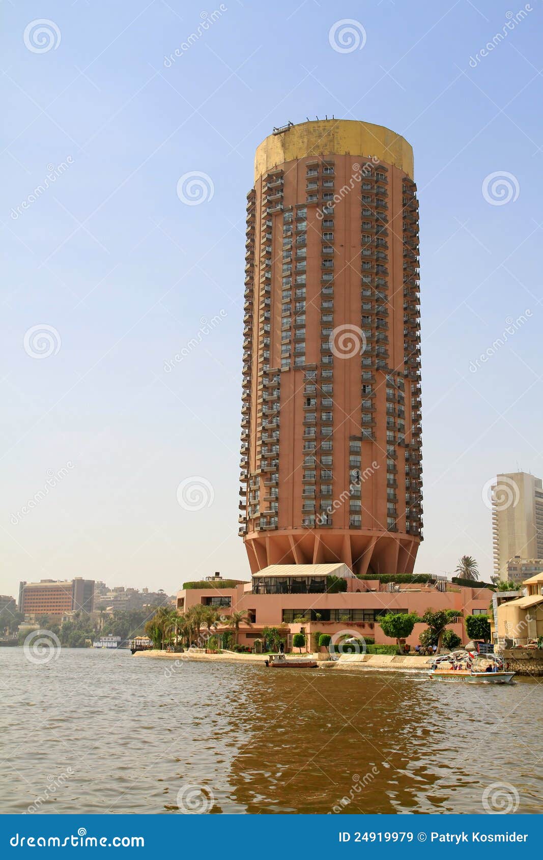 Edificios En El Río Del Nilo En El Cairo, Egipto Imagen de archivo - Imagen de negocios ...