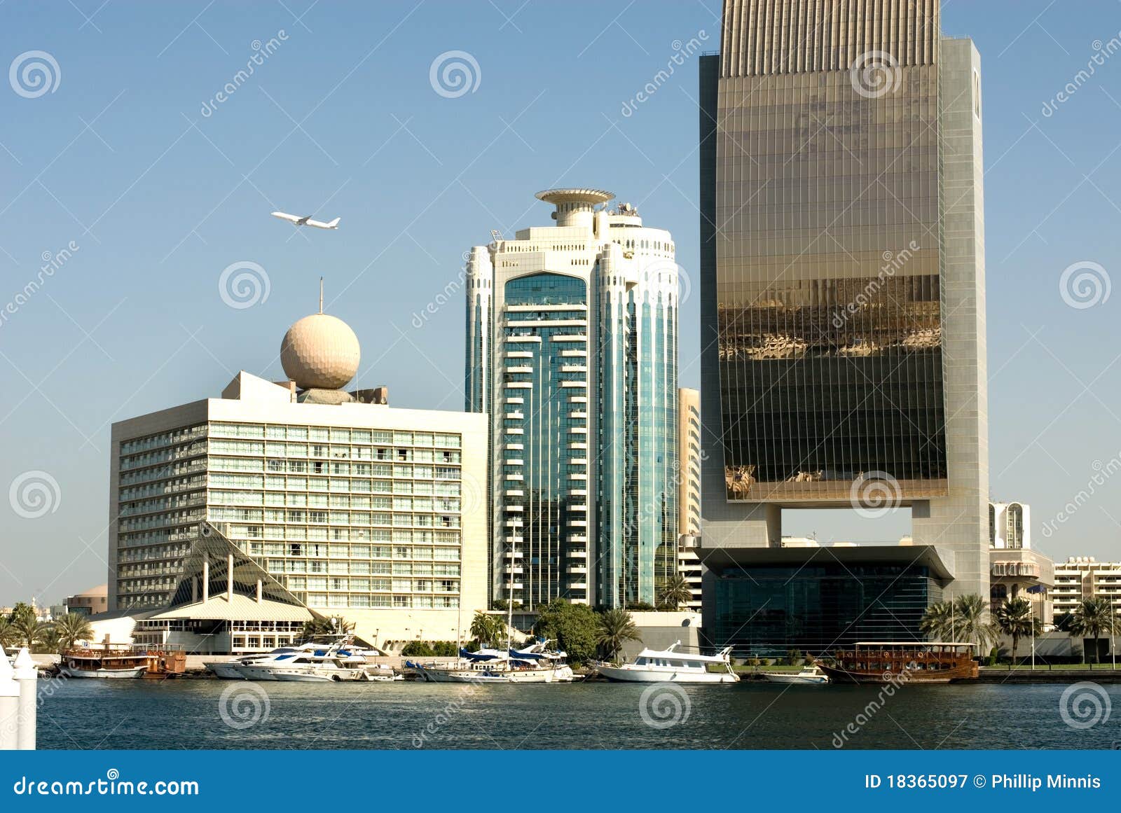 Edificios Modernos, Dubai, Unido Imagen de archivo - Imagen de lujo ...