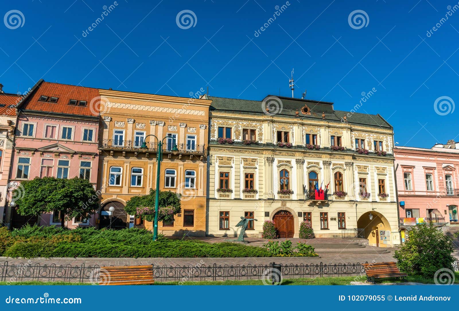 Edificios Tradicionales En La Ciudad Vieja De Presov, Eslovaquia Imagen ...