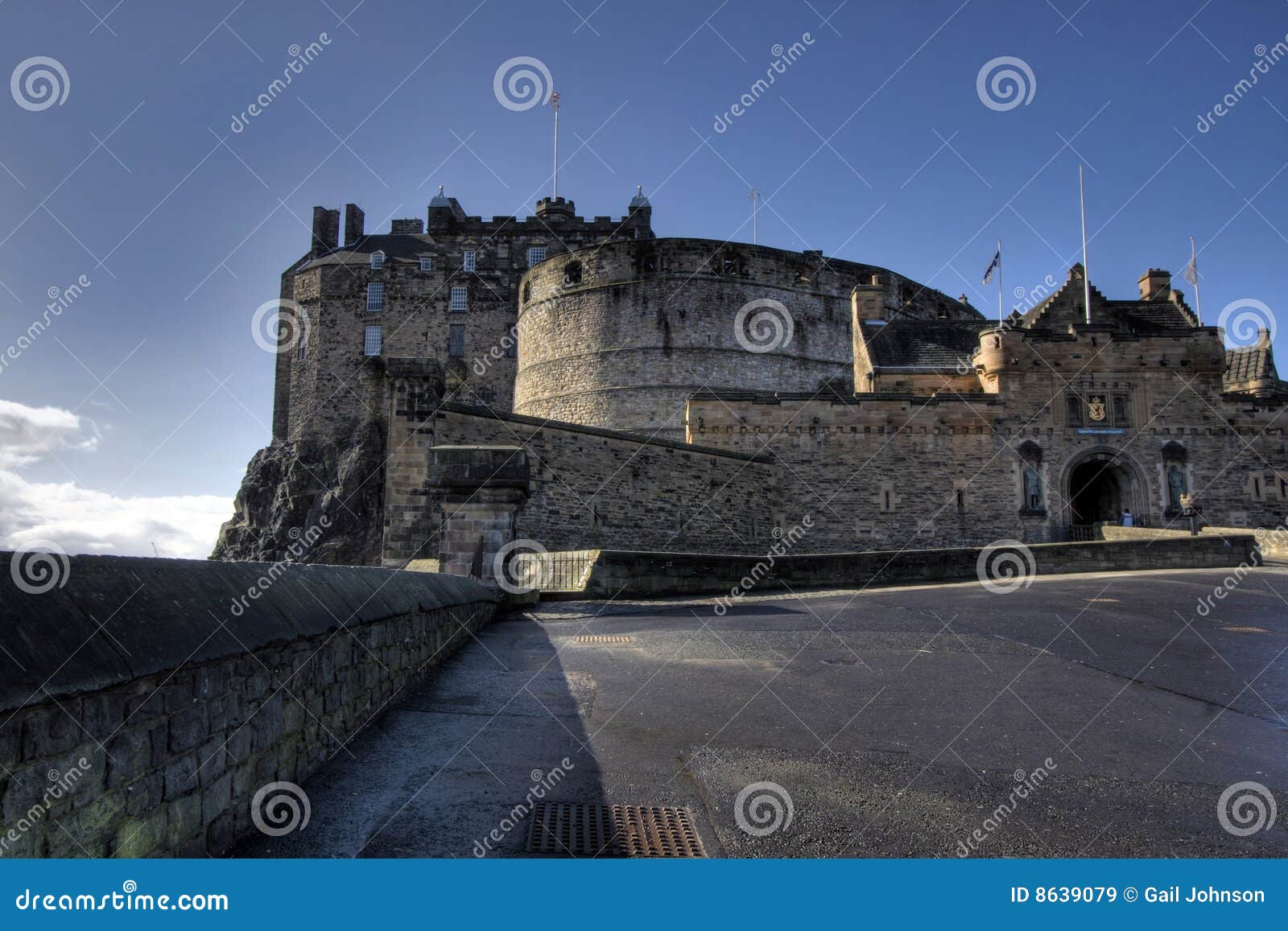 Historic Scotland Monument Closed, No Entry Sign, Threave Castle ...