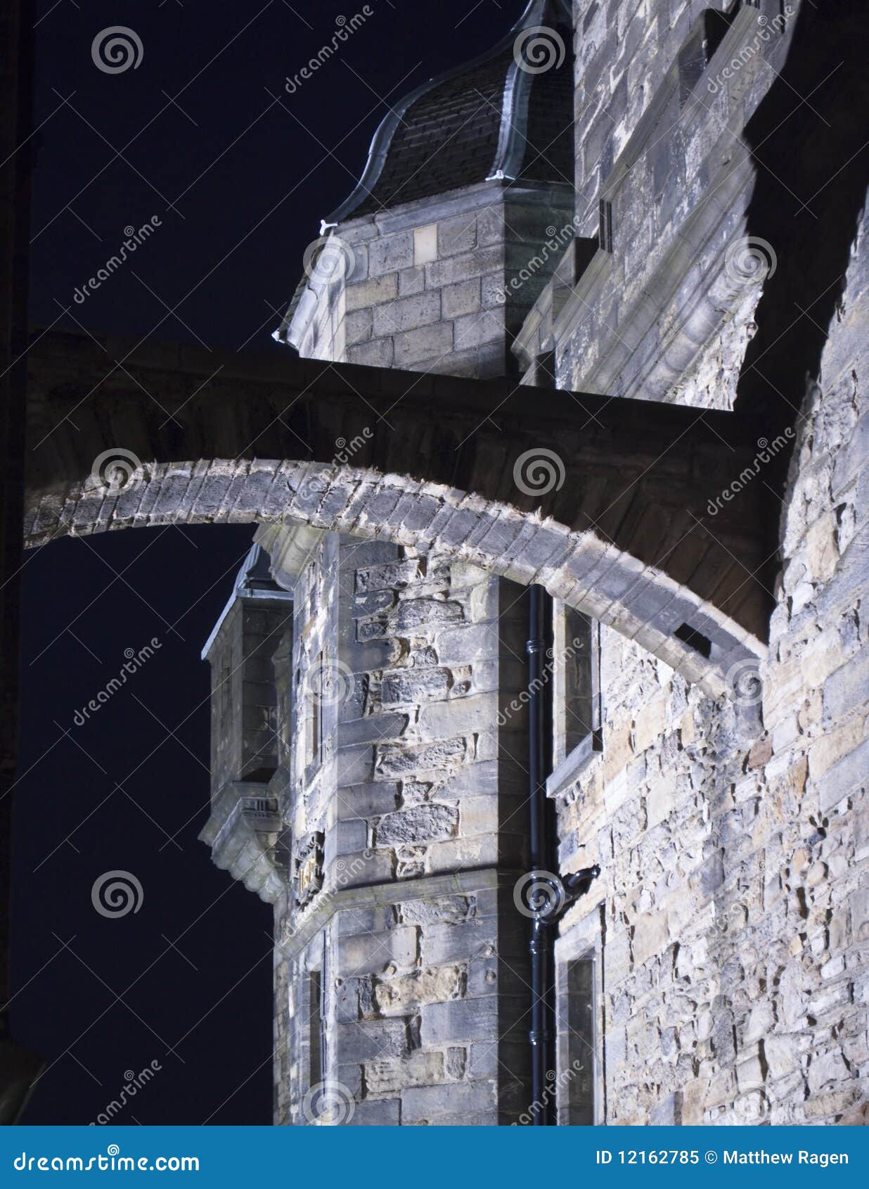 Edinburgh Castle Arch at Night Stock Image - Image of illuminated ...