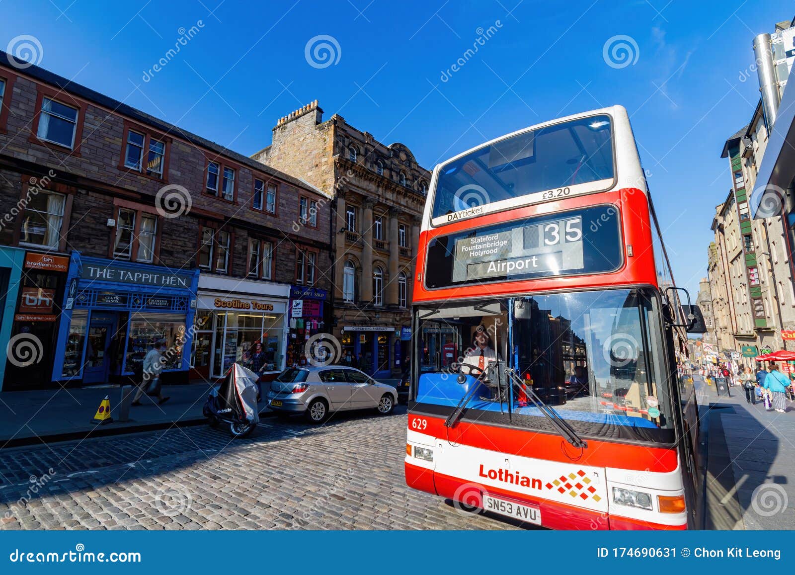 Street View of the Edinburgh Downtown Editorial Photo - Image of united ...