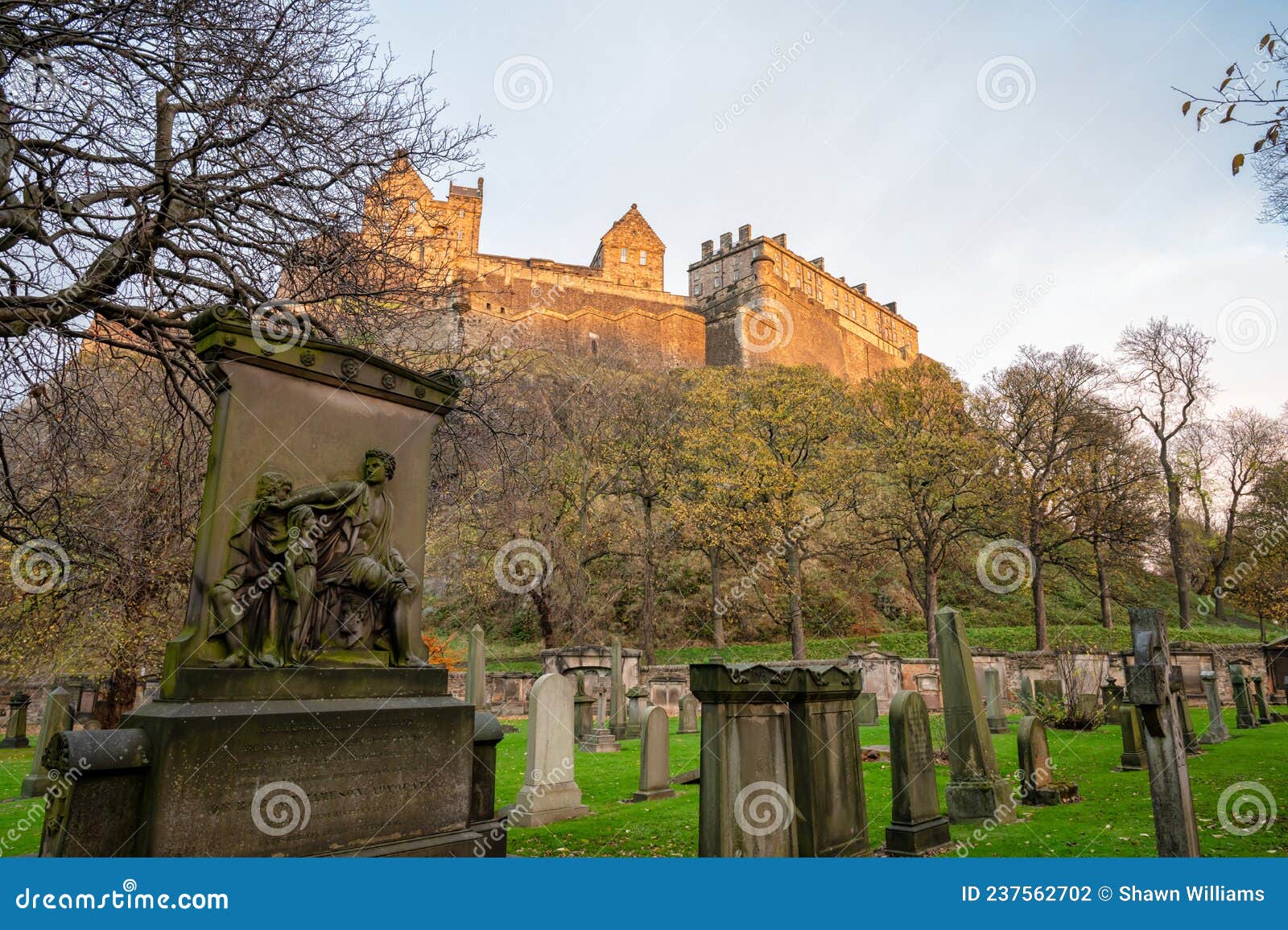 Edinburgh Castle and Graveyard Editorial Photography - Image of ...
