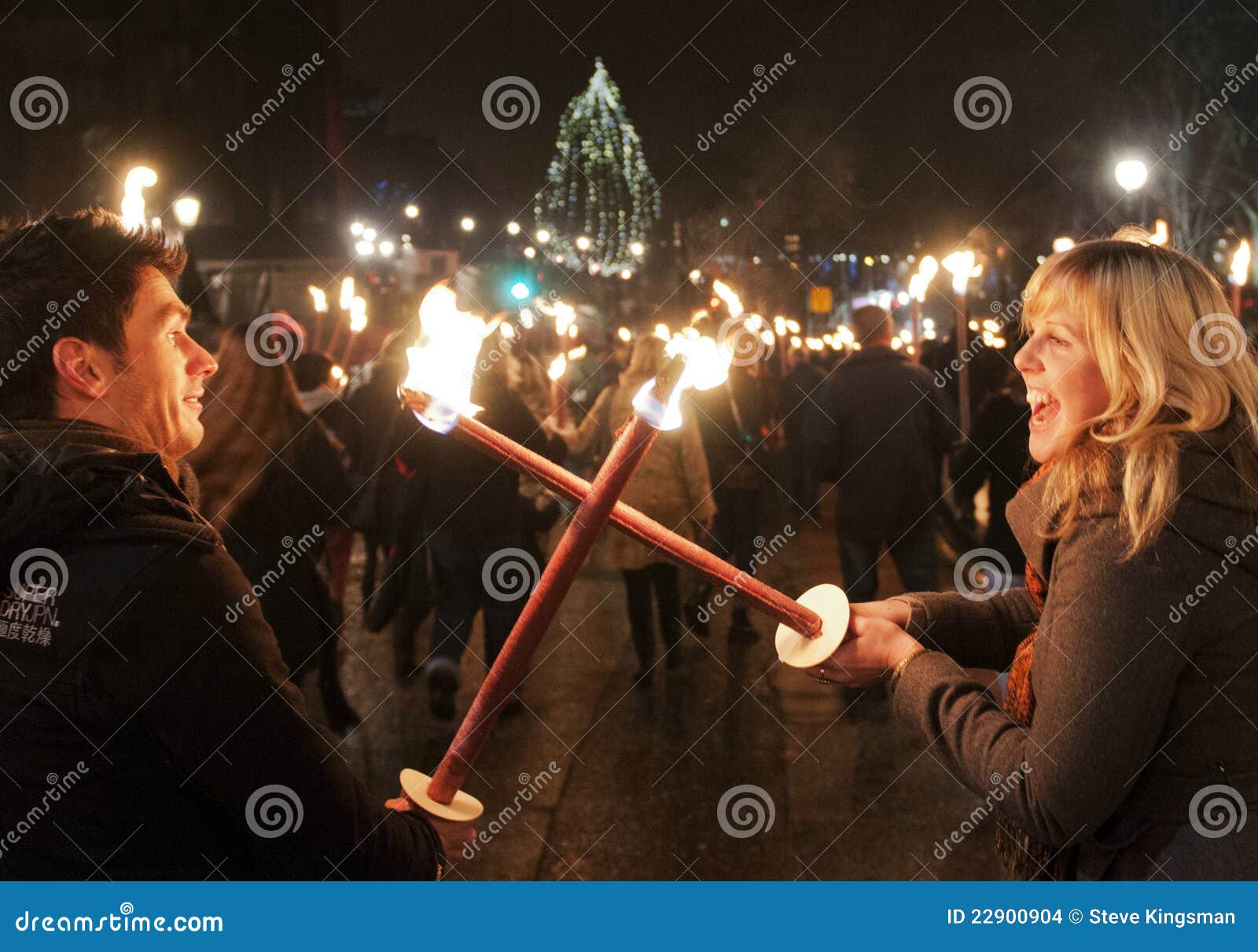 Edinburgh Torchlight Procession Editorial Stock Image - Image of ...