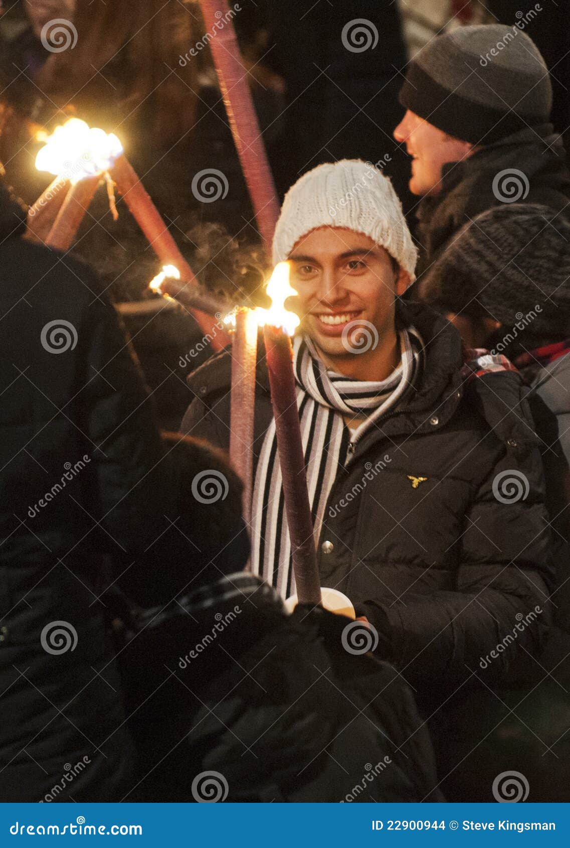 Edinburgh Torchlight Procession Editorial Stock Image - Image of ...