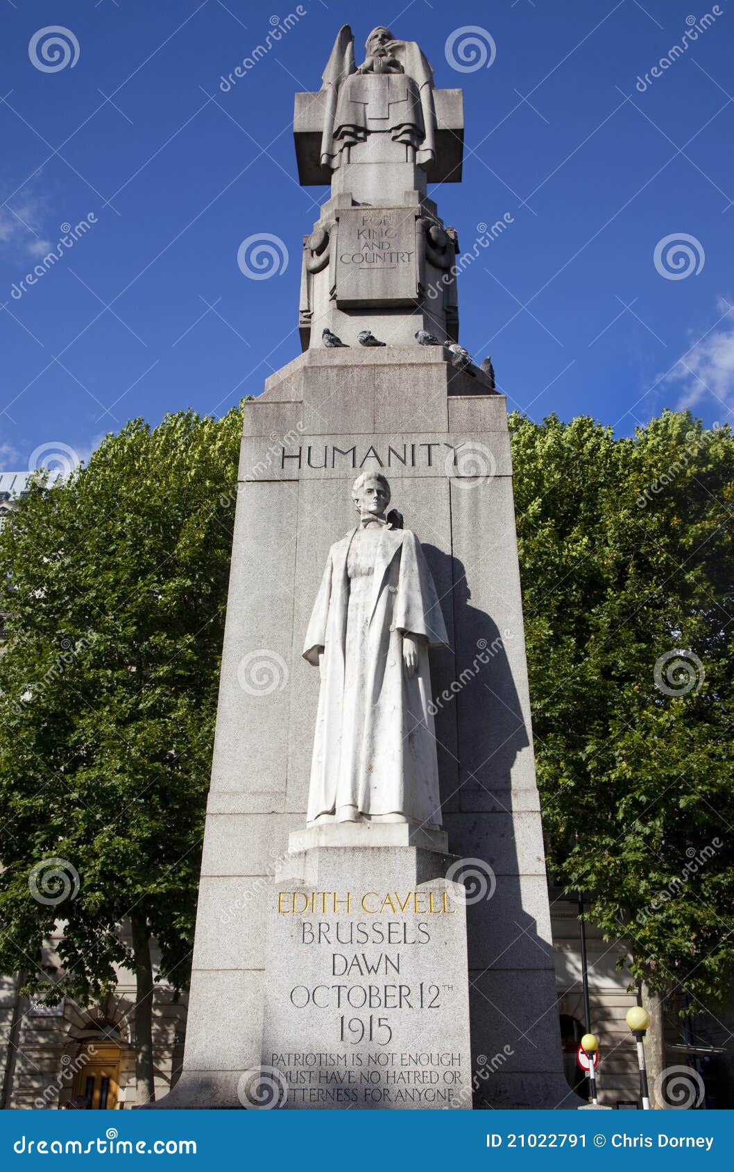 Edith Cavell Statue in London. Stock Image - Image of field, nurse ...