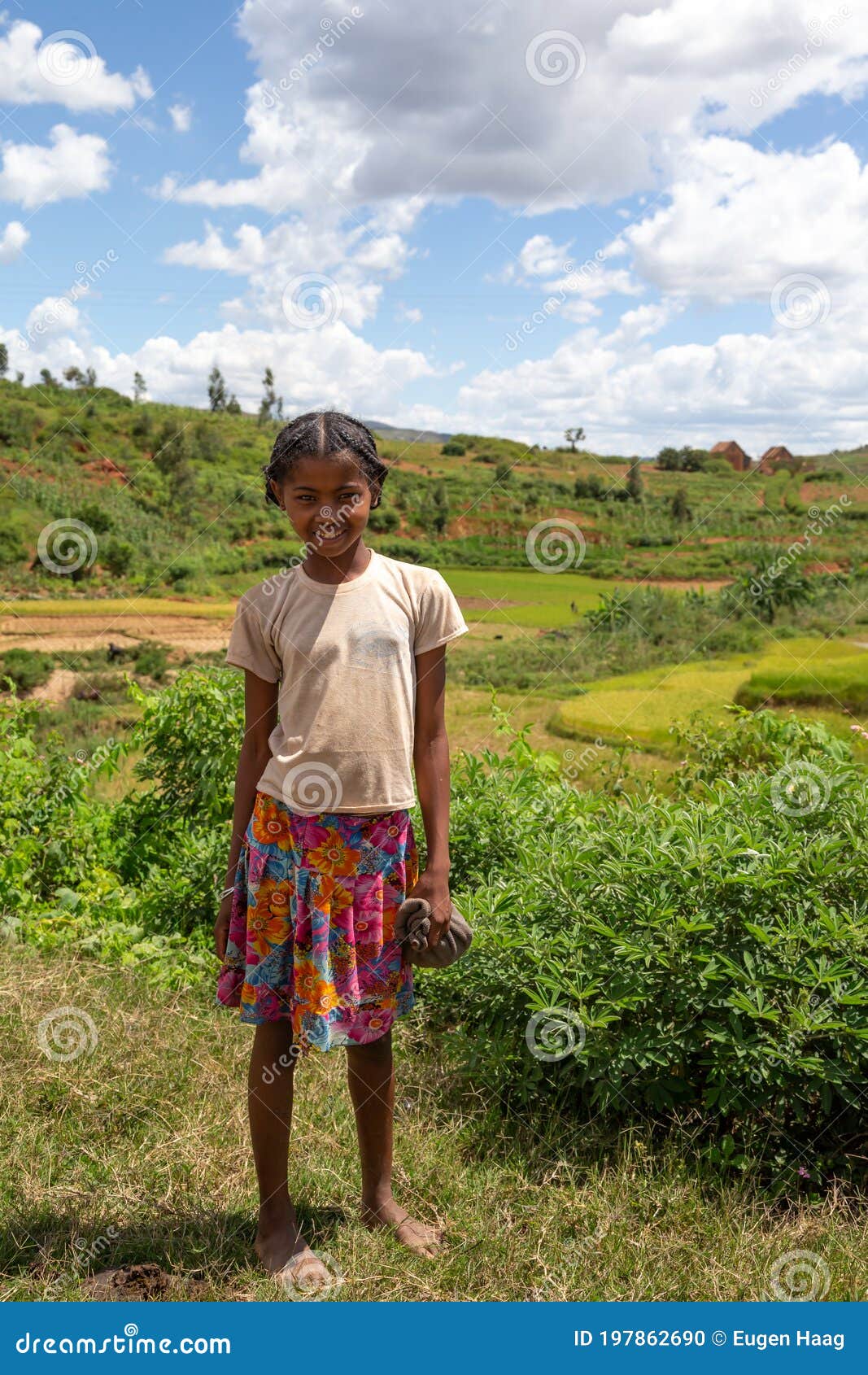 Editorial. Children at the Roadside in Madagascar Editorial Image ...