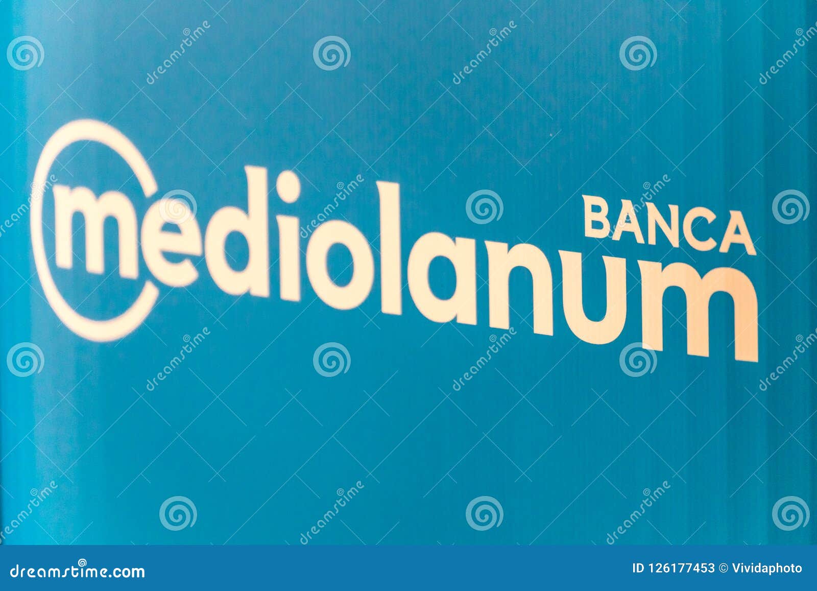 EDITORIAL, Logo De Mediolanum Foto de archivo editorial - Imagen de ...