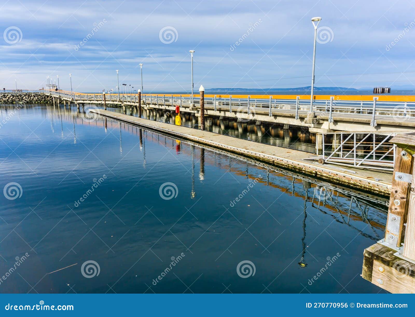 Edmonds Pier Architecture 3 Stock Photo - Image of washington, pier ...