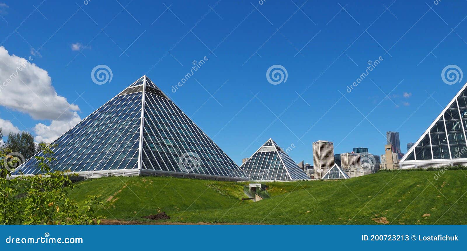 Edmonton Cityscape of Downtown Buildings and Pyramids Editorial Stock ...