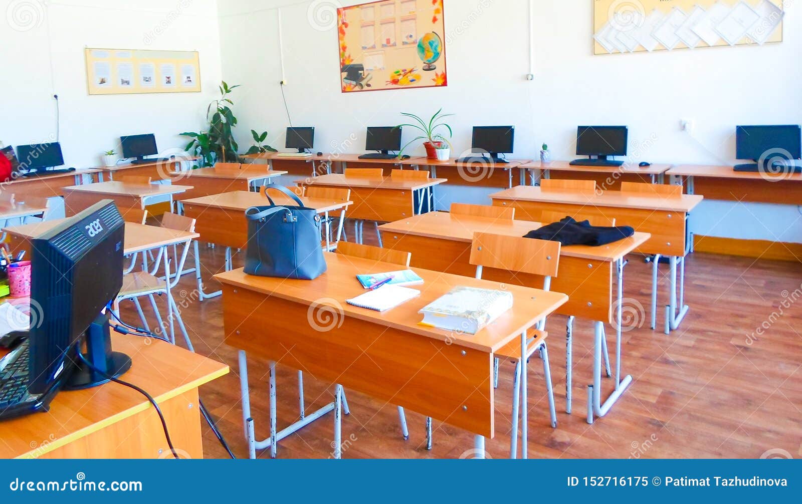 Education, Elementary School, Learning Computer Class in an Elementary ...