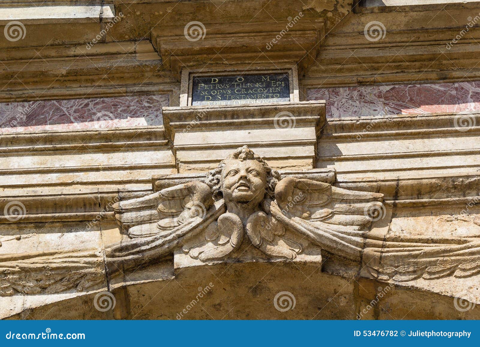 Een Engel, S-hoofd in De Muur Van De Oude Kerk Stock Foto - Image of ...