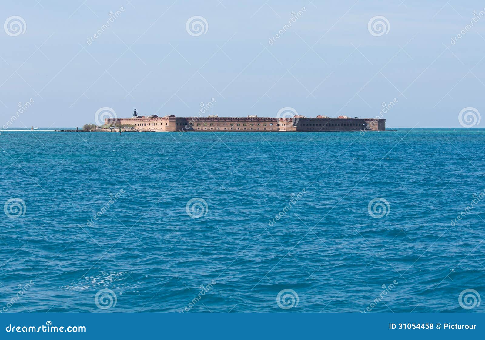 Een Fort Boven Op Een Eiland Stock Foto - Image of gevangenis, mooi ...