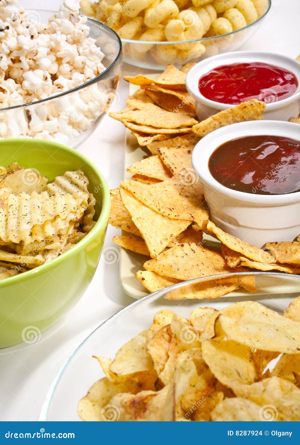 Een grote groep snacks stock foto. Image of gouden, voedsel - 8287924