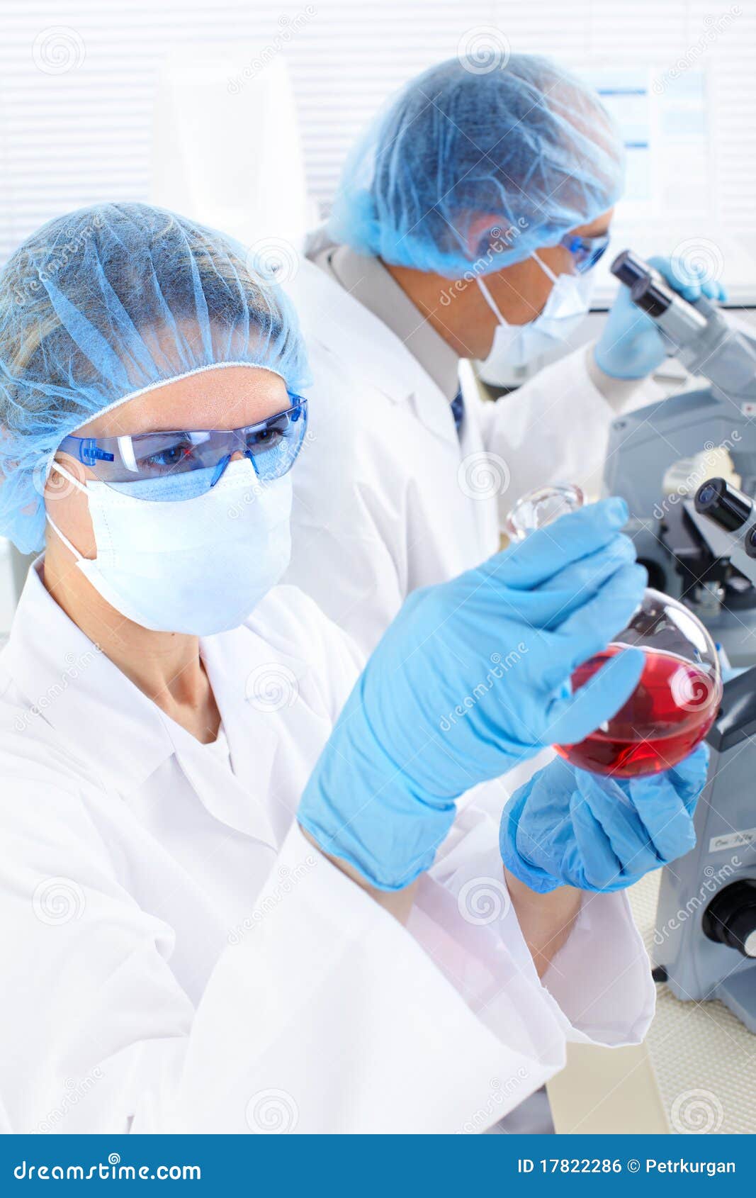 In een laboratorium stock foto. Image of arts, chemicus - 17822286