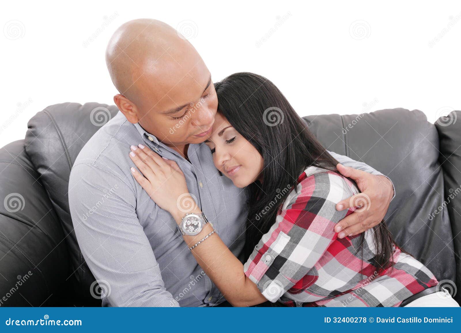 Een Man Die Een Vrouw Troosten Stock Foto - Image of zorg, gehuwd: 32400278