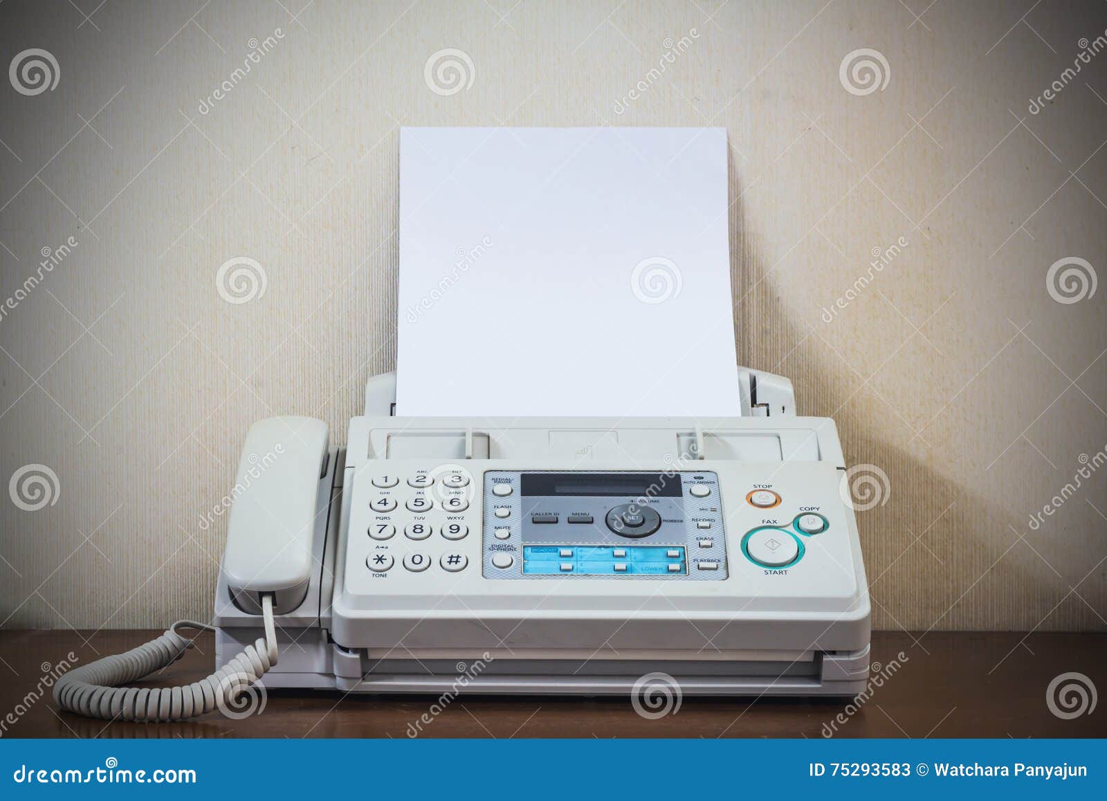 Een Oude Fax Van De Hand Duwende Starter Stock Afbeelding - Image of ...