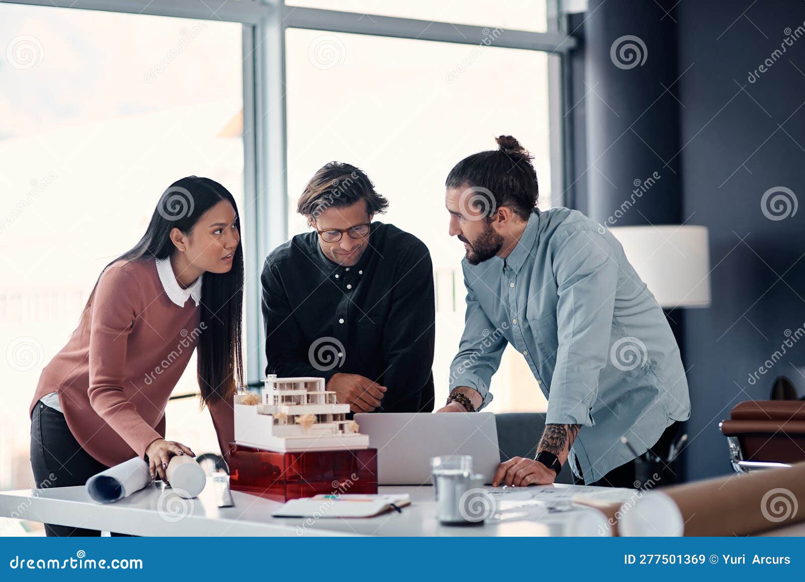 Effective Communication is Key when Working Together with Colleagues ...