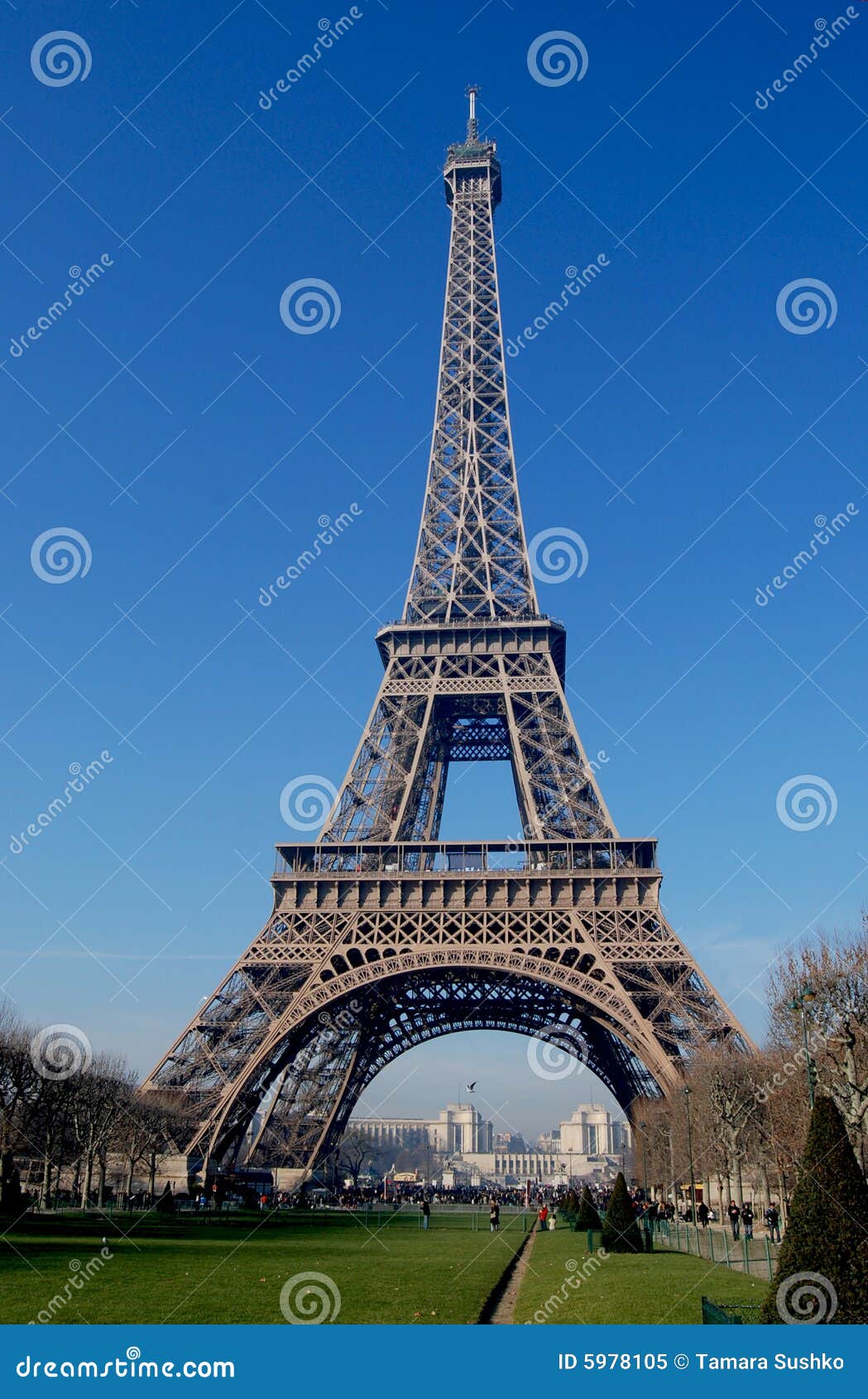 Effel Tower, Paris, France And Retro Red Car. Royalty-Free Stock ...